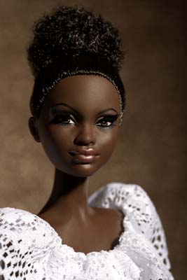 Black is beautiful – a história da Barbie negra em exposição em SP ...