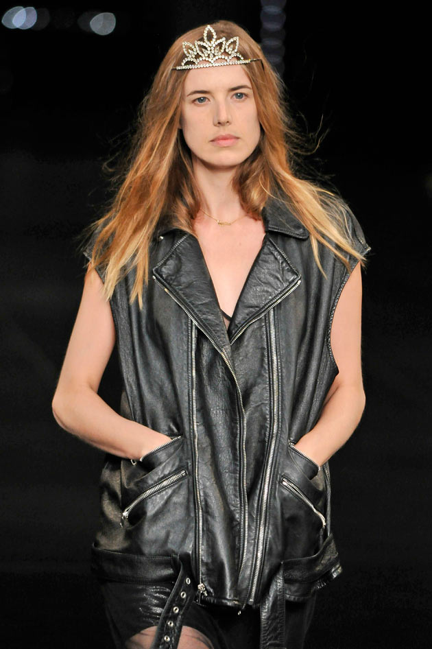 A volta das brasileiras e + modelos da vez | Lilian Pacce