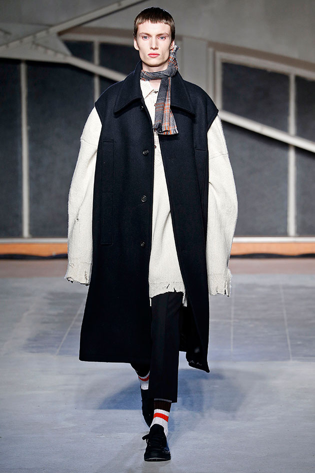 Raf Simons outono-inverno 2016/17 | Lilian Pacce