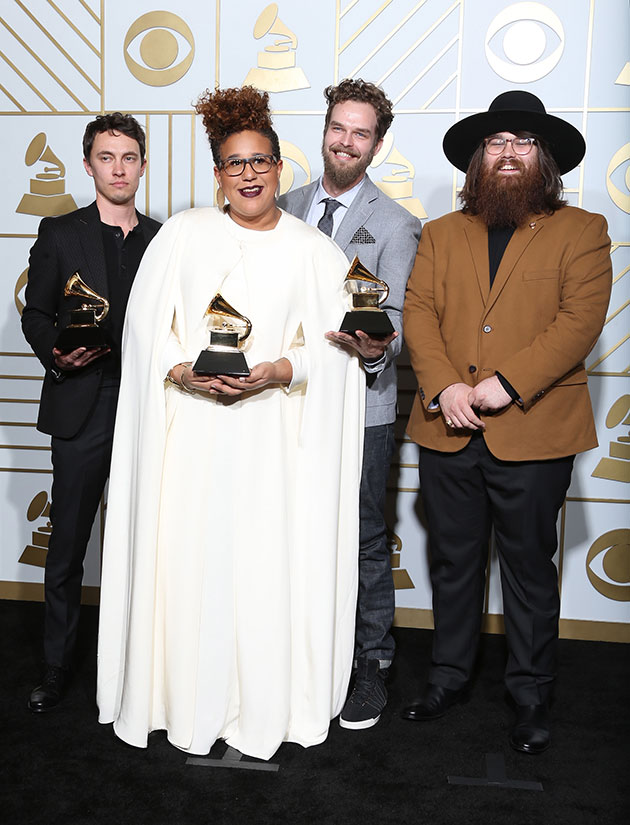 O tapete vermelho do Grammy 2016 | Lilian Pacce
