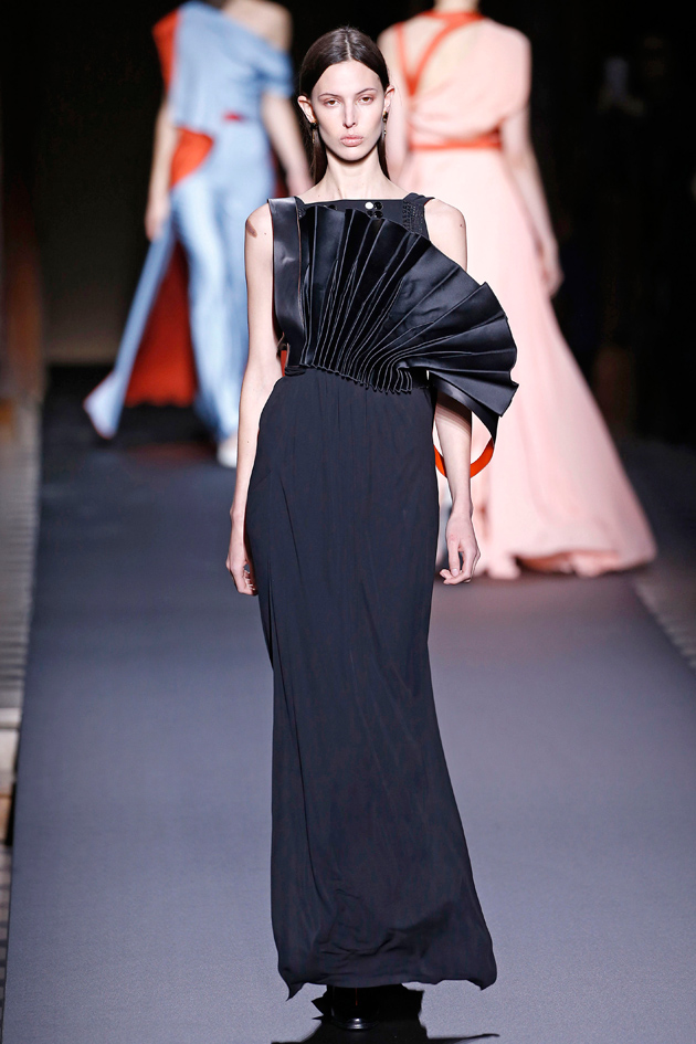 Vionnet outono-inverno 2016/17 | Lilian Pacce