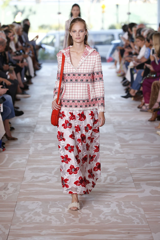 Tory Burch primavera-verão 2017 | Lilian Pacce