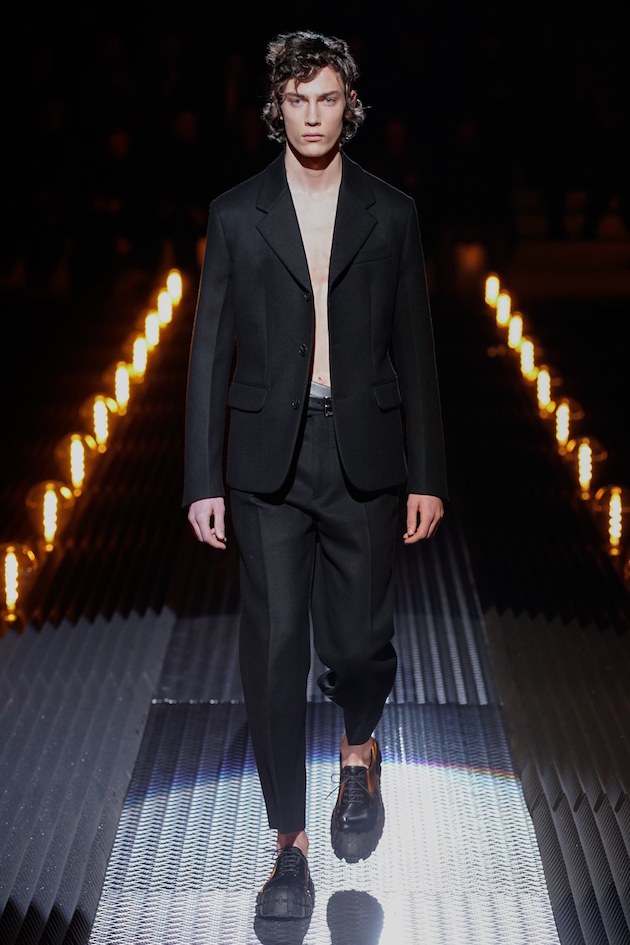 A passarela sci-fi de Miuccia Prada | Lilian Pacce