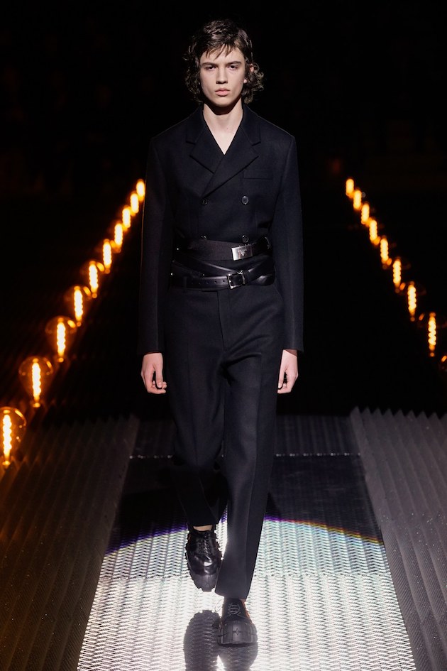 A passarela sci-fi de Miuccia Prada | Lilian Pacce