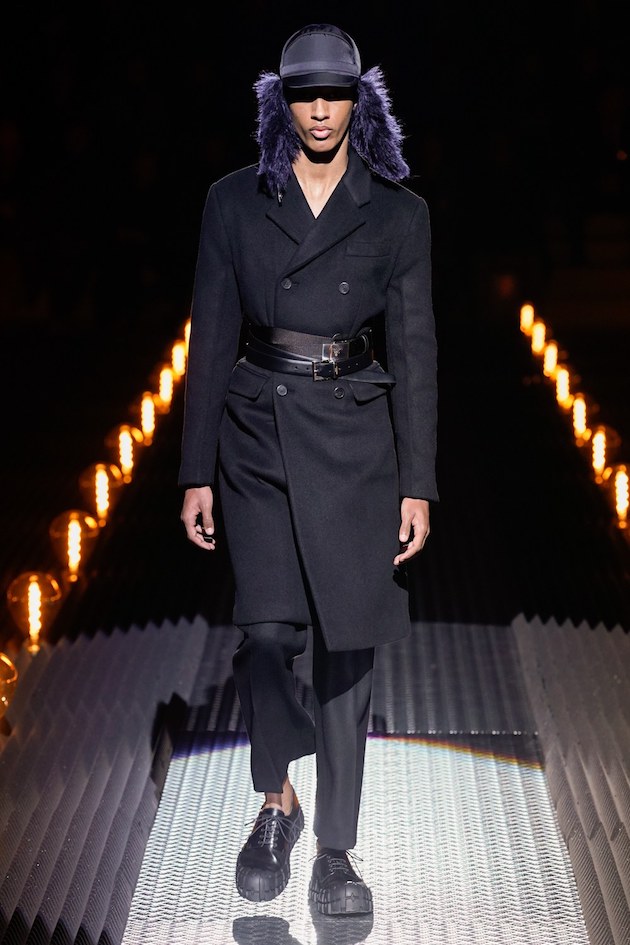 A passarela sci-fi de Miuccia Prada | Lilian Pacce