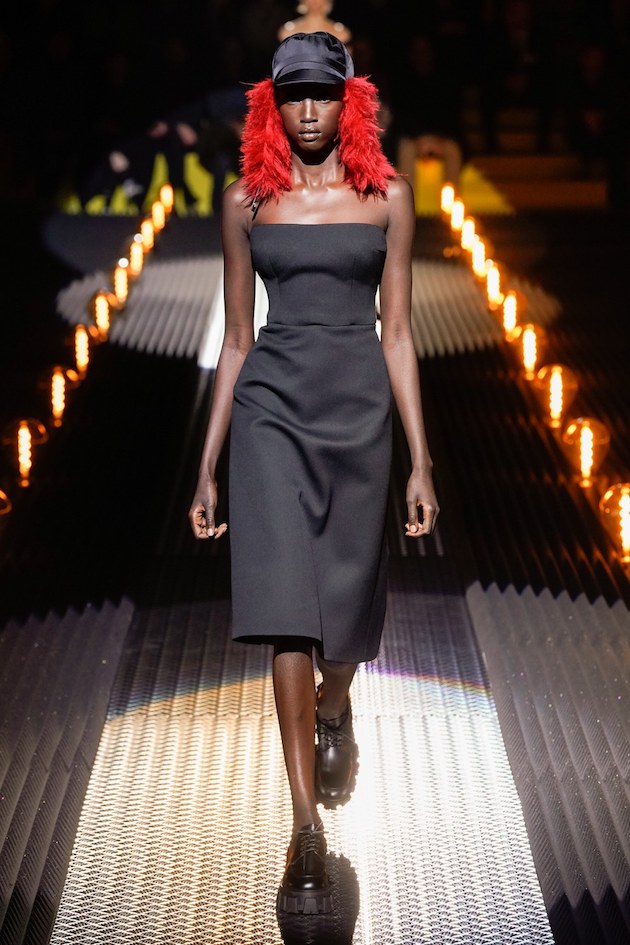 A passarela sci-fi de Miuccia Prada | Lilian Pacce