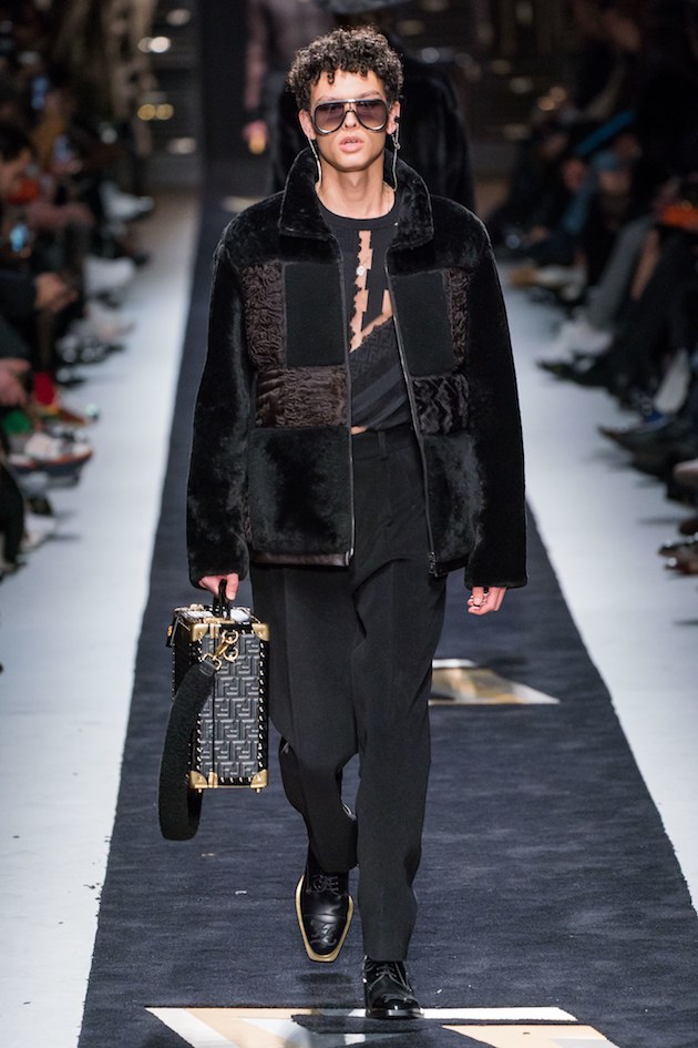 Fendi desfila em Milão em um mood à la Lagerfeld! | Lilian Pacce