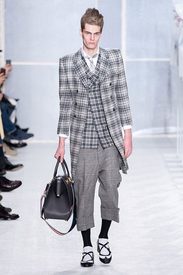 Thom Browne reutiliza materiais em seu desfile outono-inverno 2019/20 ...
