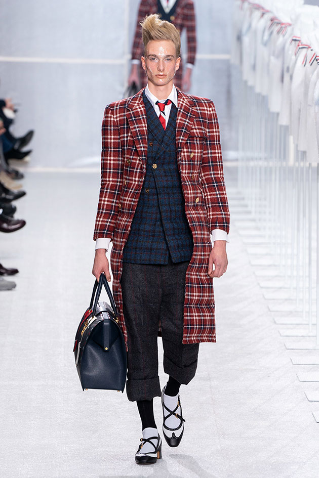 Thom Browne reutiliza materiais em seu desfile outono-inverno 2019/20 ...