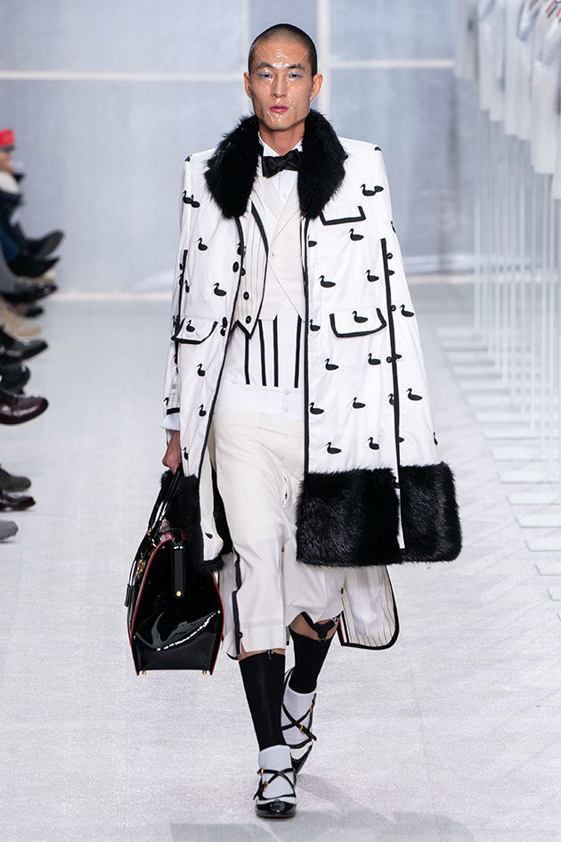 Thom Browne reutiliza materiais em seu desfile outono-inverno 2019/20 ...