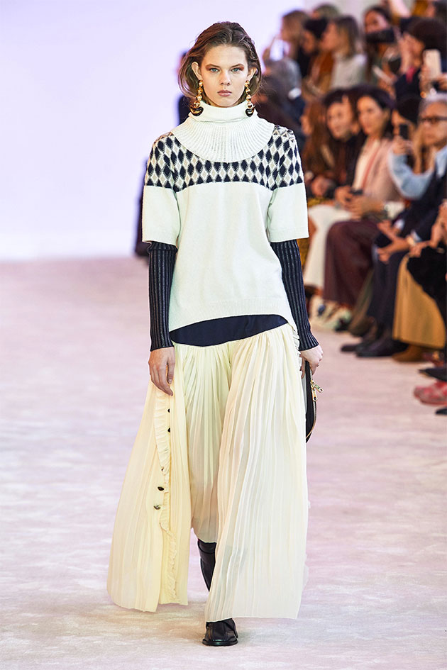 Chloé homenageia Lagerfeld e atualiza os anos 70 | Lilian Pacce