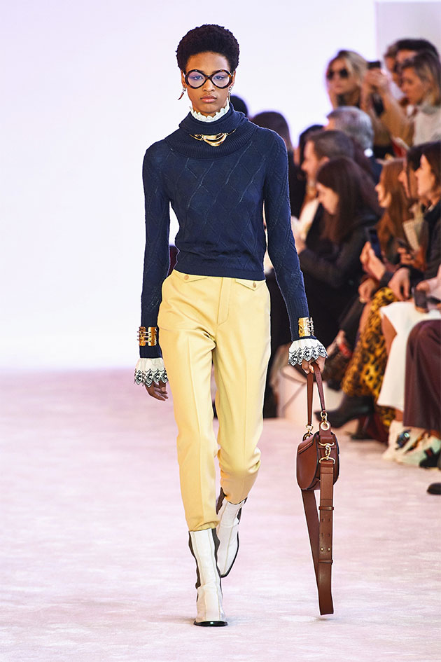 Chloé homenageia Lagerfeld e atualiza os anos 70 | Lilian Pacce